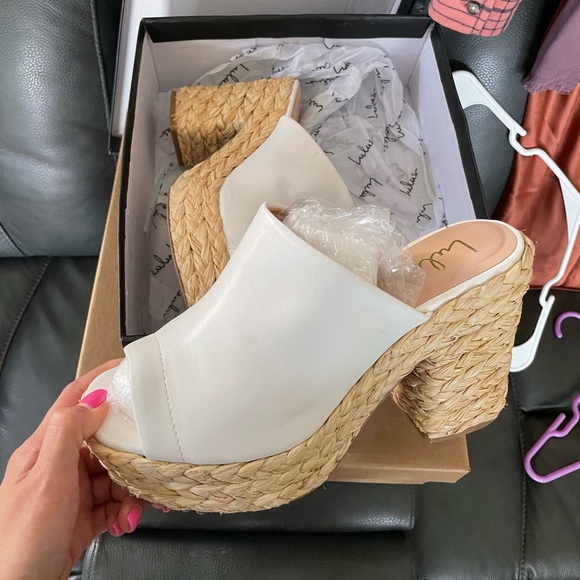 Lulus | Shoes | Lulus White Platform Sandals | Poshmark